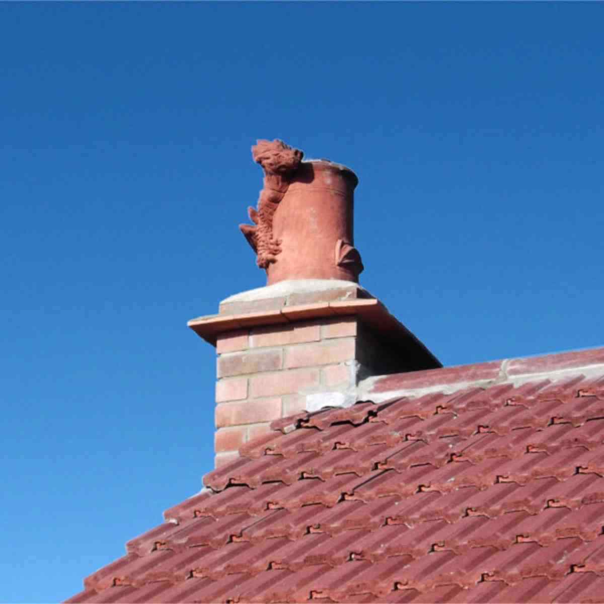 Dragon chimney pots: Dragon chimney pot smirk