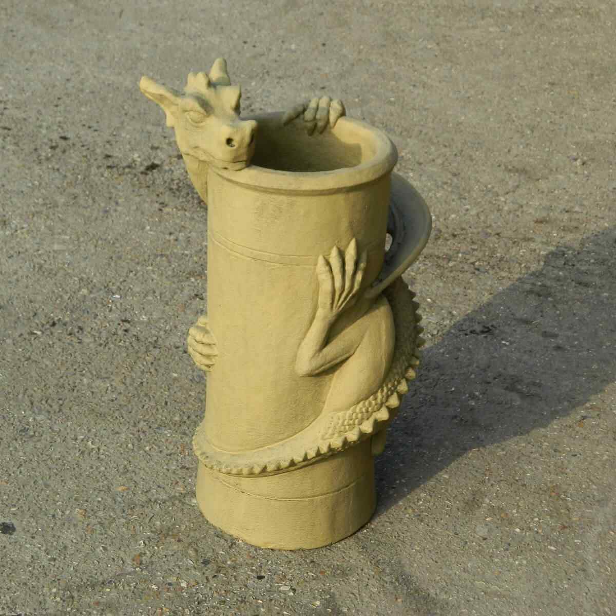 Dragon chimney pots: Chimney pot dragon JL bathstone